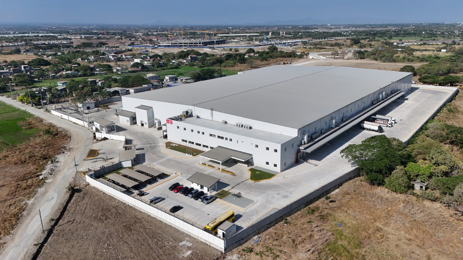 UNIQLO Logistics Facility Opens in Riverpark North - Federal Land NRE ...